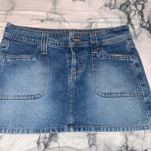lei | Skirts | Size 3 Lei Skirt | Poshmark